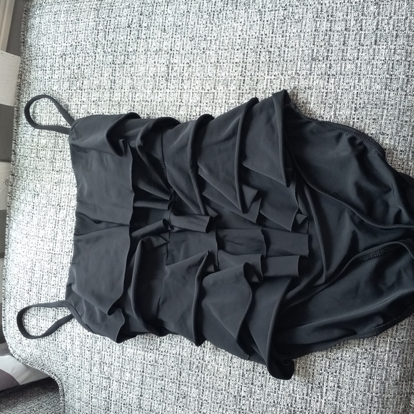 Aura Green | Swim | Auga Green Black Ruffled One Piece Swim Suit Sz M ...